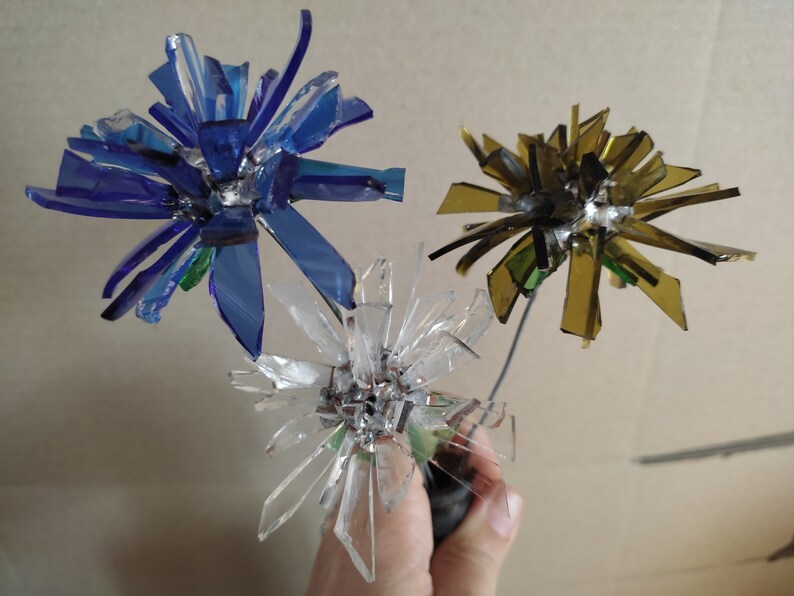 Bottle glass aster chrysanthemum, upcycled botanical art – seastainedglass